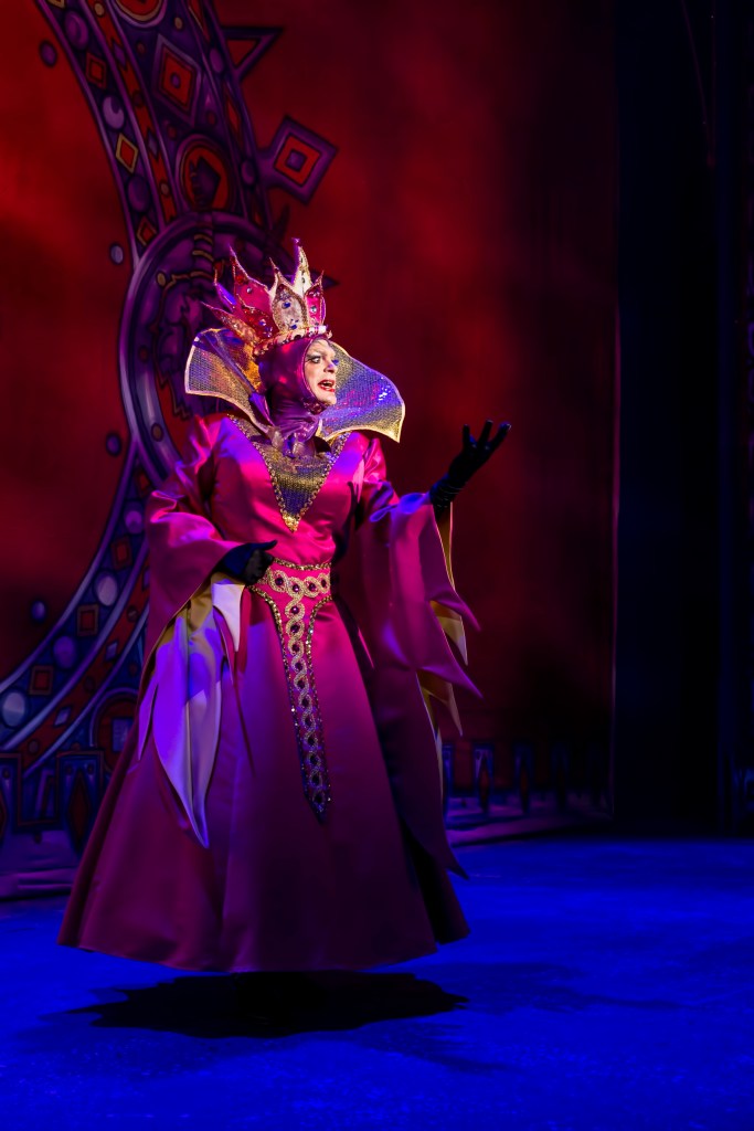 Durban’s Ben as evil panto queen – …..SoSuterBill…..